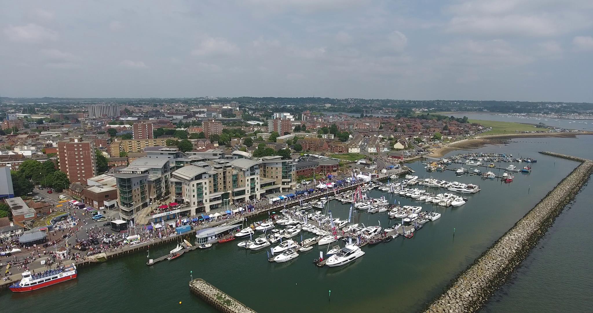 Les places de ports en Grande-Bretagne, Allemagne, Italie et Espagne ...